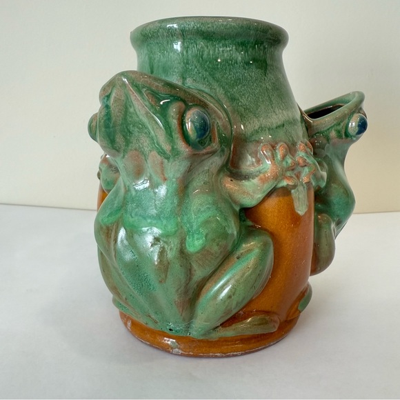 Art | Vintage Stoneware Pottery Triple Frog Strawberry Pot Made In ...